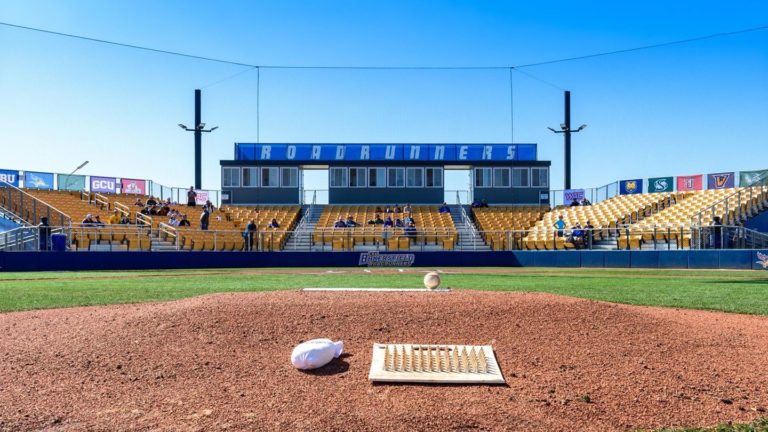 Roadrunner Baseball Camps At Cal State Bakersfield - Register Online Today!